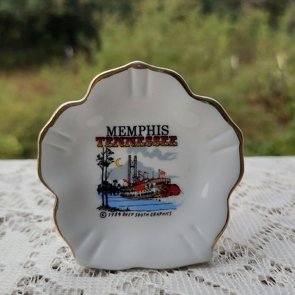 Vintage | Accents | Vintage Memphis Tennessee Souvenir Toothpick Holder ...